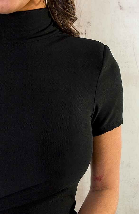 Aangesloten Col Jurk Zwart | Fashionmusthaves.nl