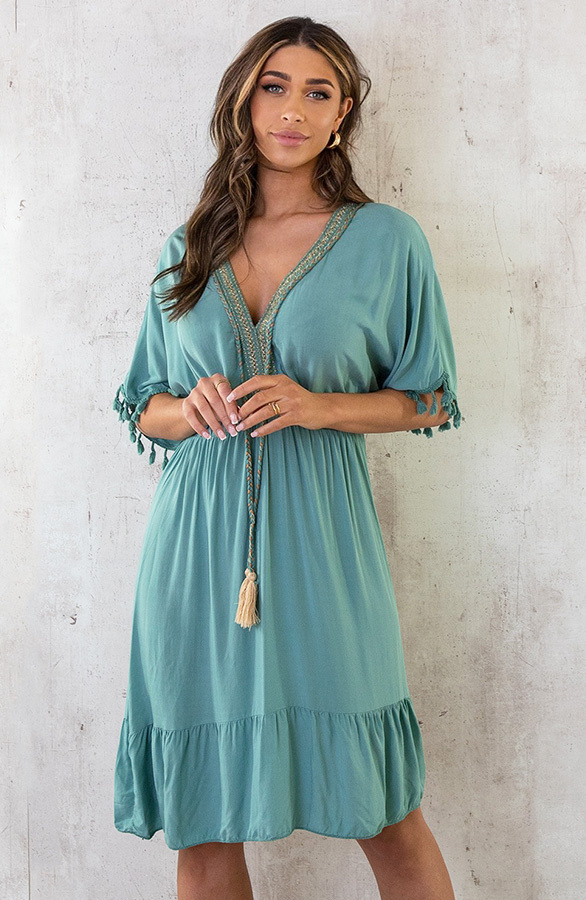 Oversized Jurk Gouden Detail Dust Mint | Fashionmusthaves.nl