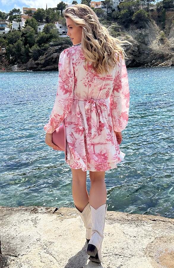 V-hals Jurk Strik Detail Print Dust Roze | Fashionmusthaves.nl