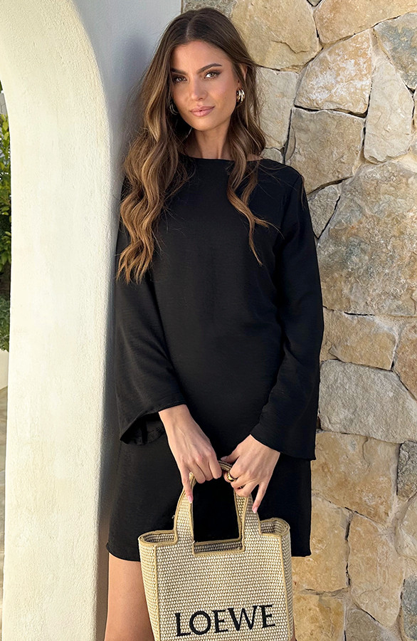 Longsleeve Jurk Open Rug Zwart | Fashionmusthaves.nl